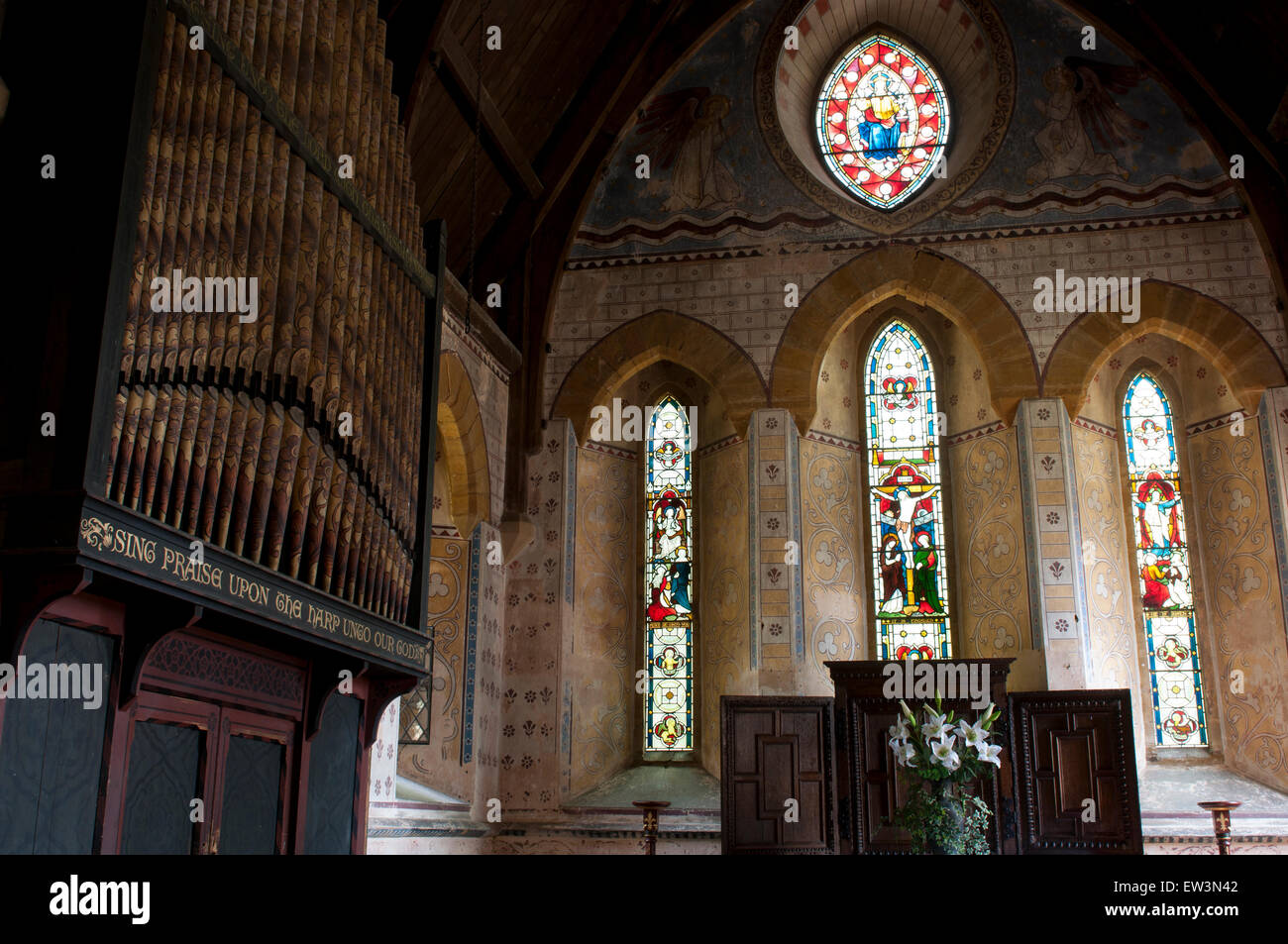 Interior of all saints church hi-res stock photography and images - Alamy