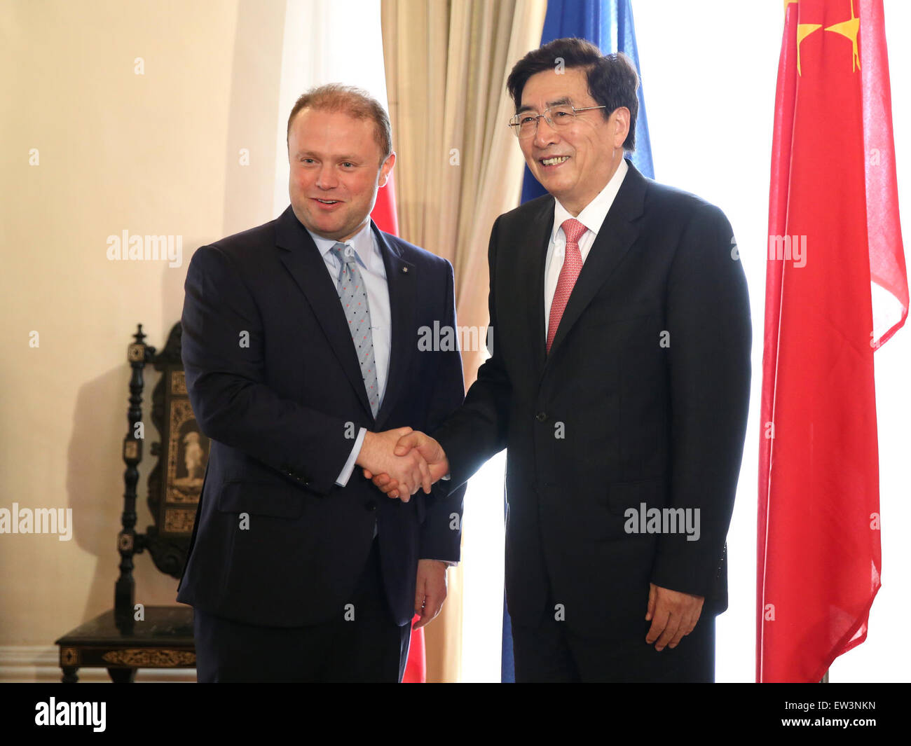 (150617) -- VALLETTA, June 17, 2015(Xinhua) -- Malta's Prime minister ...