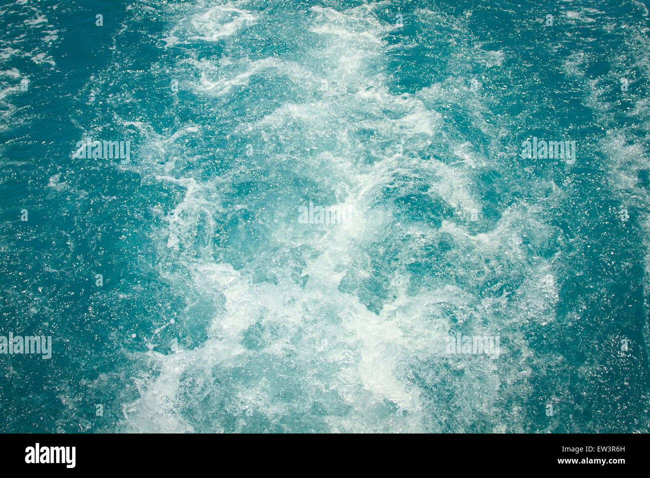 Prop waves hi-res stock photography and images - Alamy