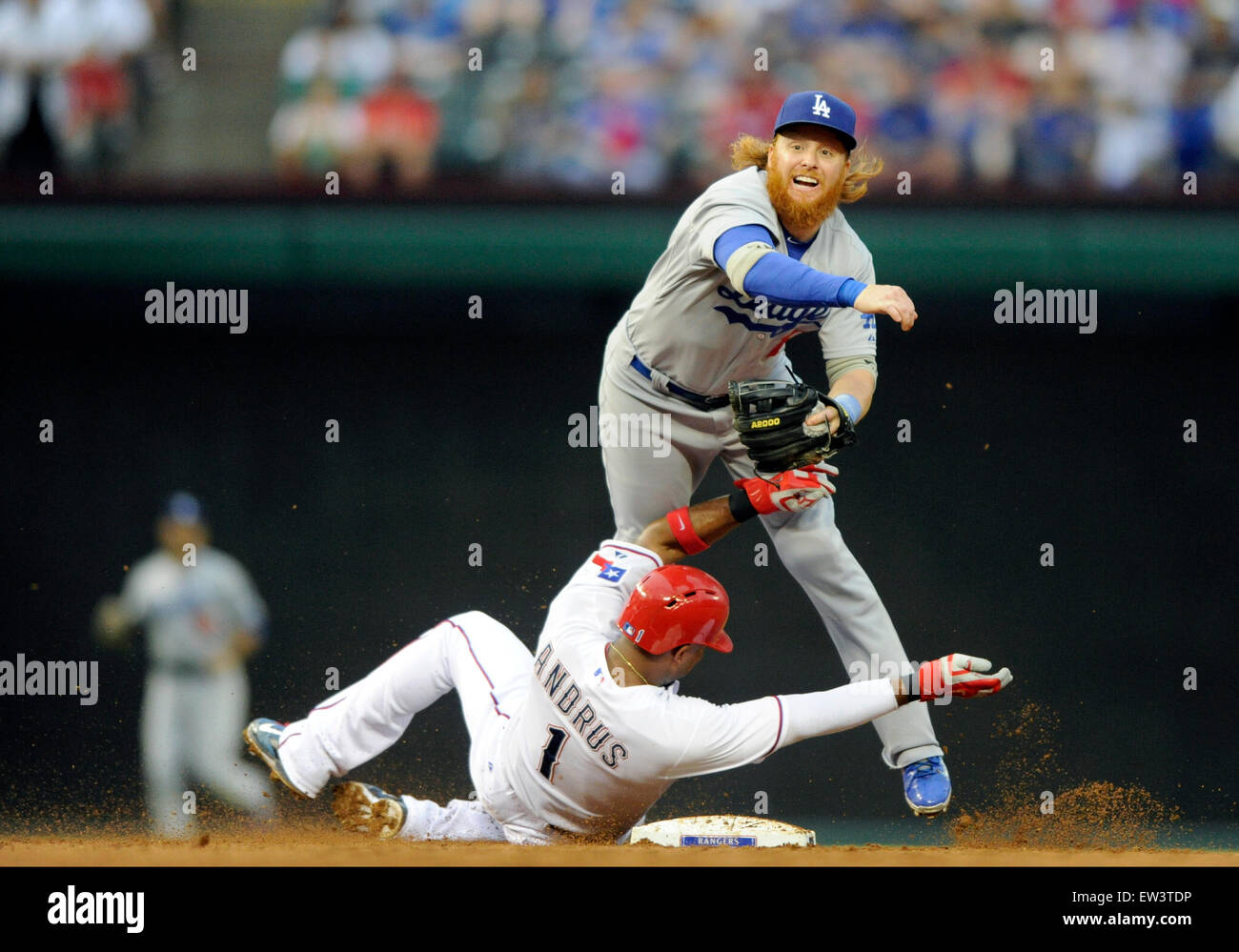 Arlington, Texas, USA. 16th June, 2015. Texas Rangers shortstop Elvis ...
