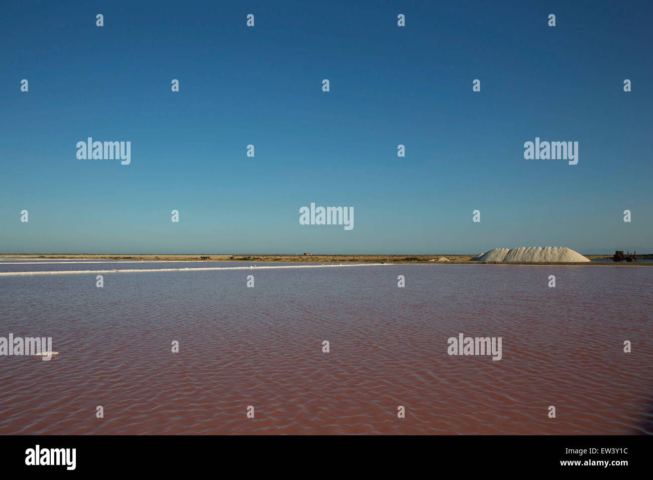 Salt from gruissan hi-res stock photography and images - Alamy