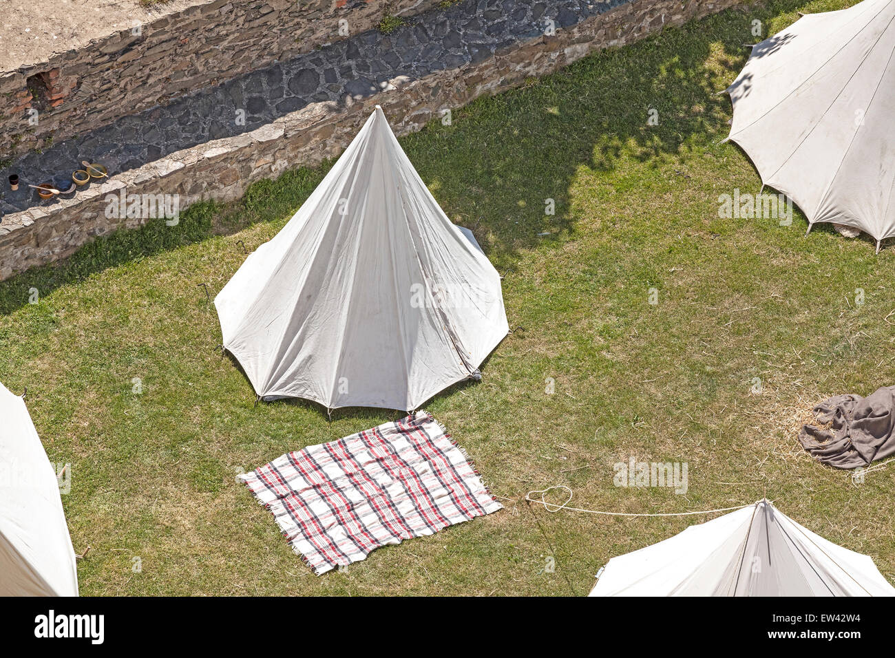 Medieval tent hi-res stock photography and images - Alamy