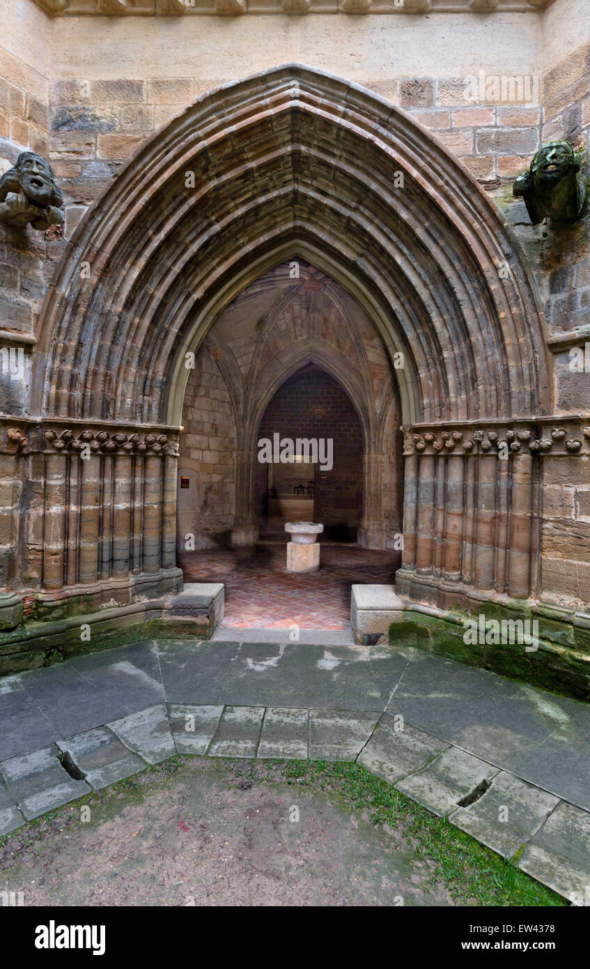 Equilateral pointed arch hi-res stock photography and images - Alamy