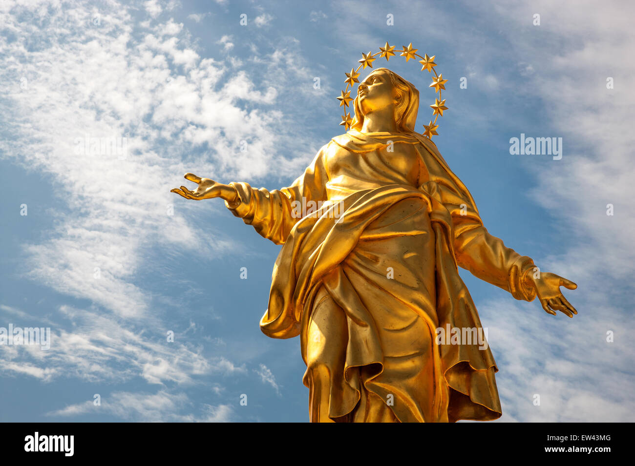 Milan, Duomo , Madonna, cathedral, church, statue, gold, religion ...