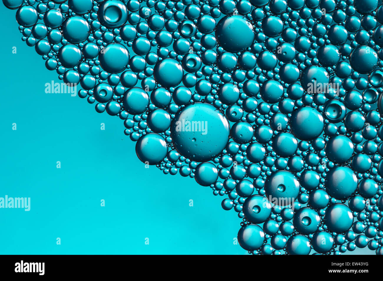 Blue bubbles hi-res stock photography and images - Alamy