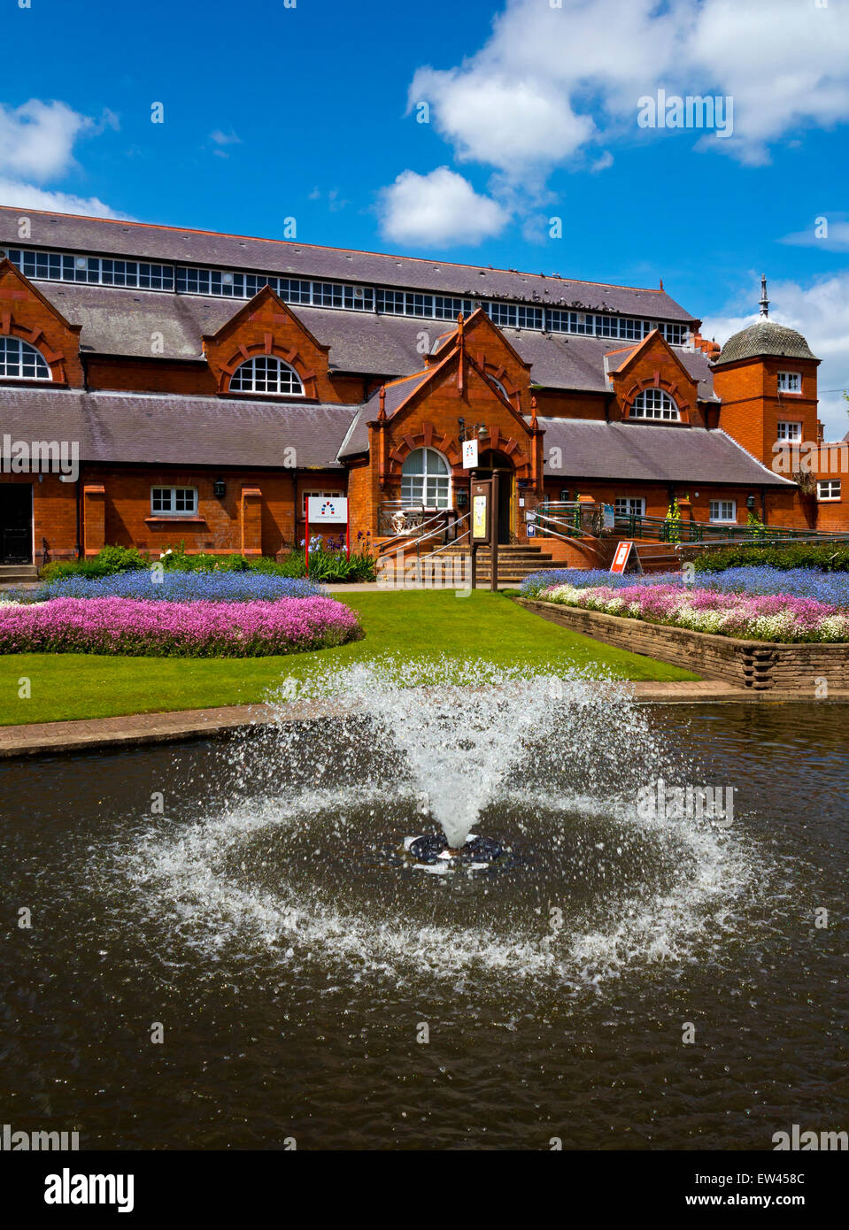Exterior of Charnwood Museum in Queen's Park Loughborough ...