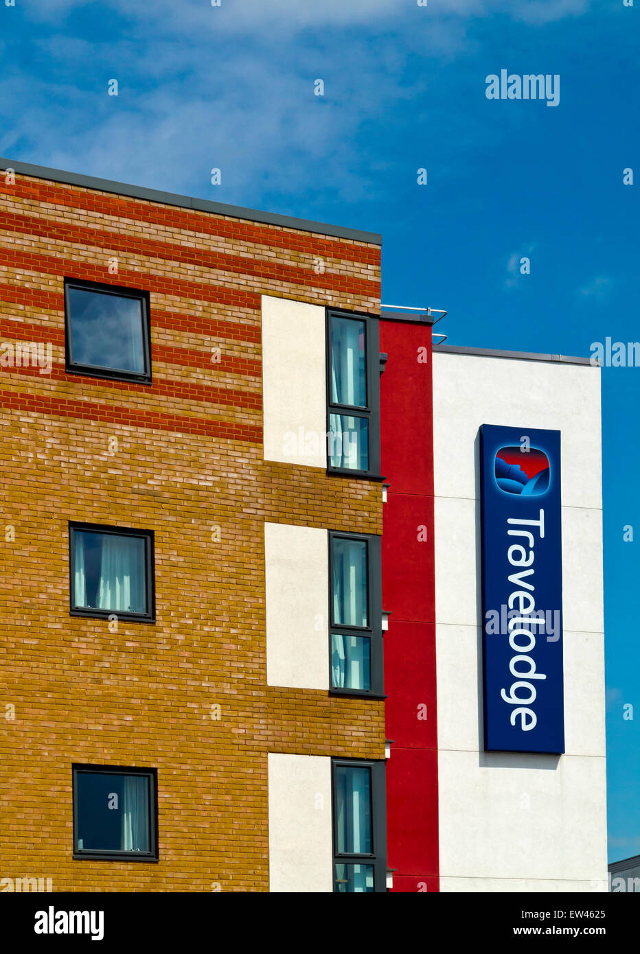 Travelodge hotel sign hi-res stock photography and images - Alamy