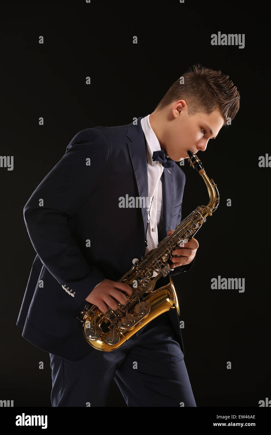 Saxophonist player hi-res stock photography and images - Alamy