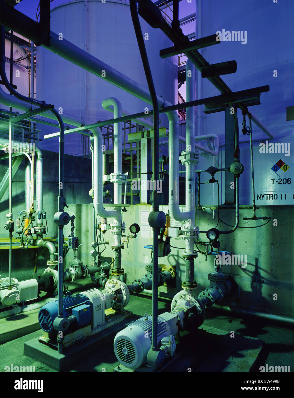 Chemical factory green hi-res stock photography and images - Alamy