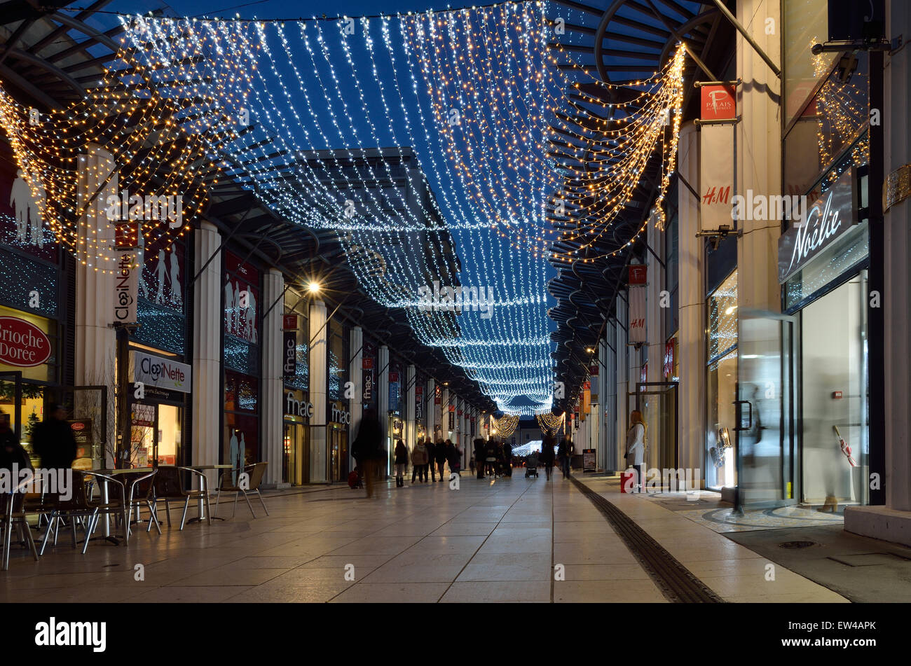 Shopping street ornate with festive lighting Stock Photo - Alamy