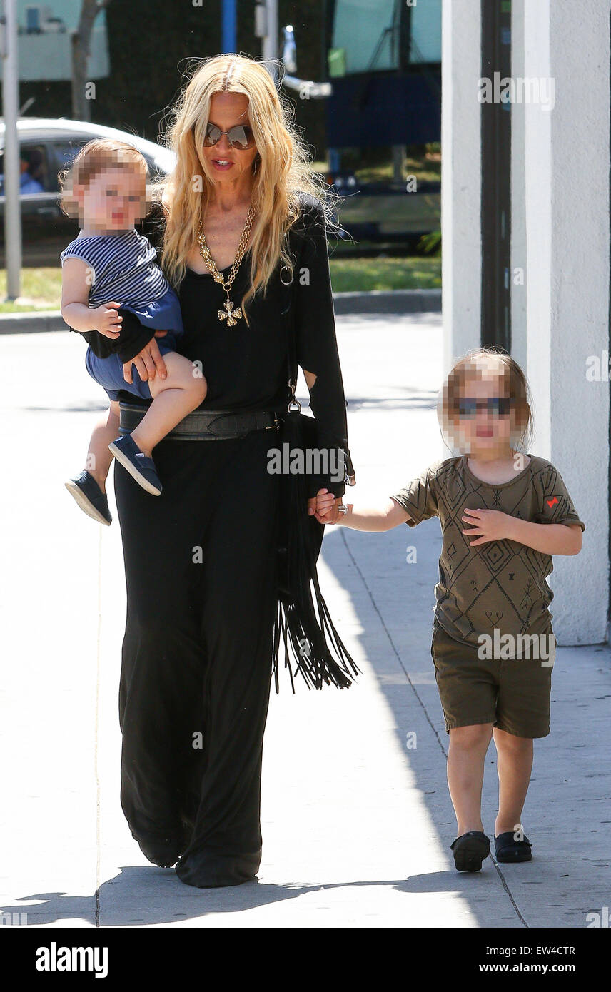 Rachel Zoe takes her kids Kaius and Skyler out for lunch in West ...
