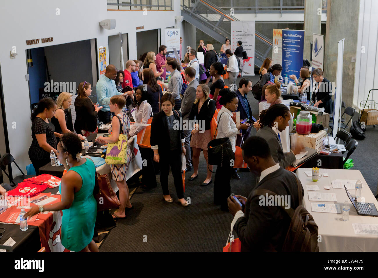 Millennial have hi-res stock photography and images - Alamy