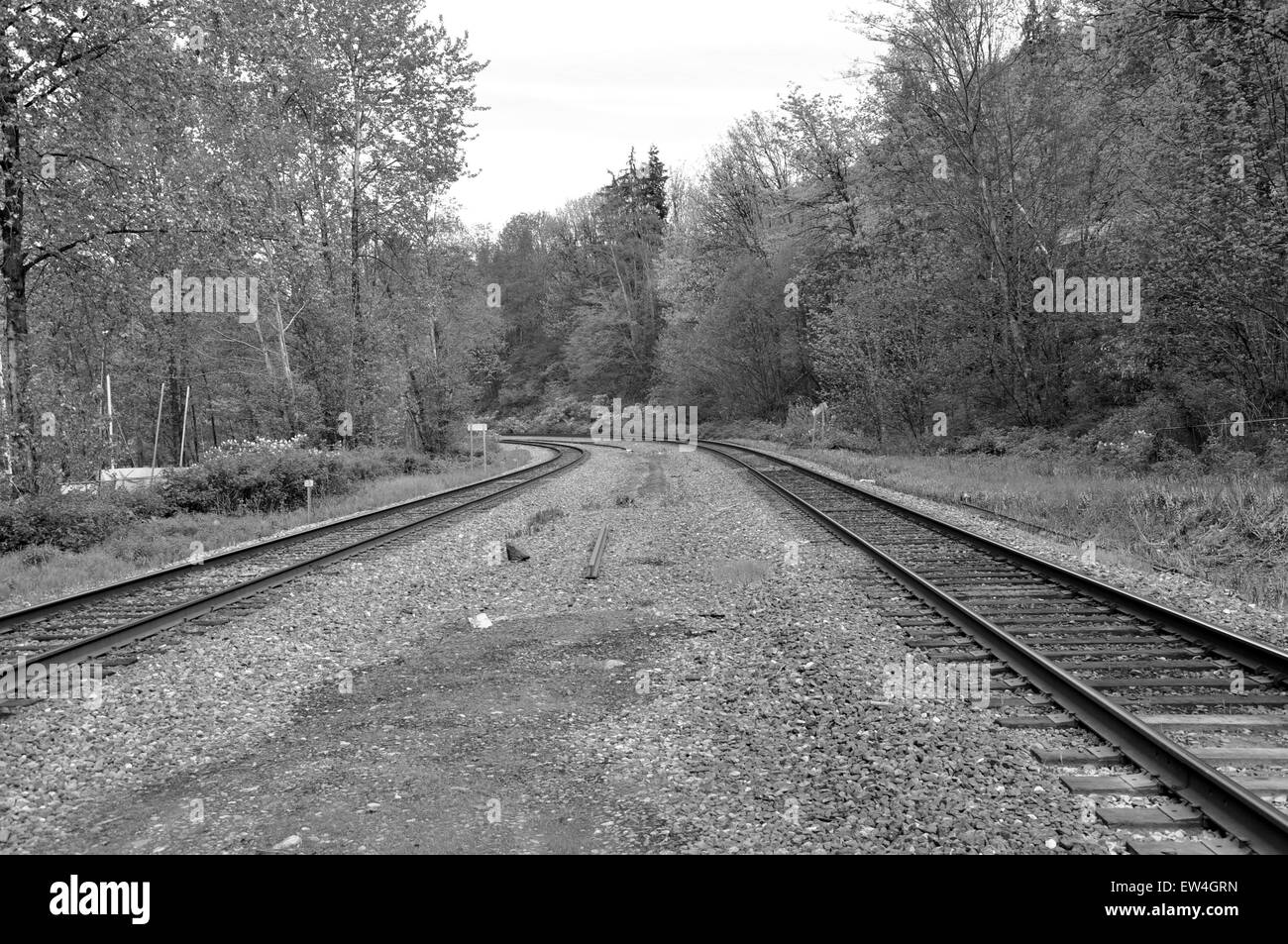 Black and white railroad tracks hi-res stock photography and images - Alamy