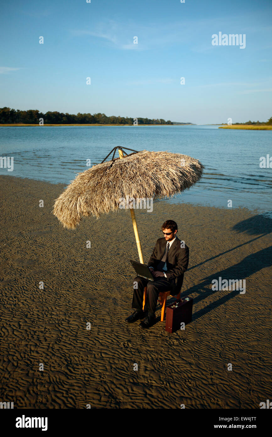 Lone businessman hi-res stock photography and images - Alamy