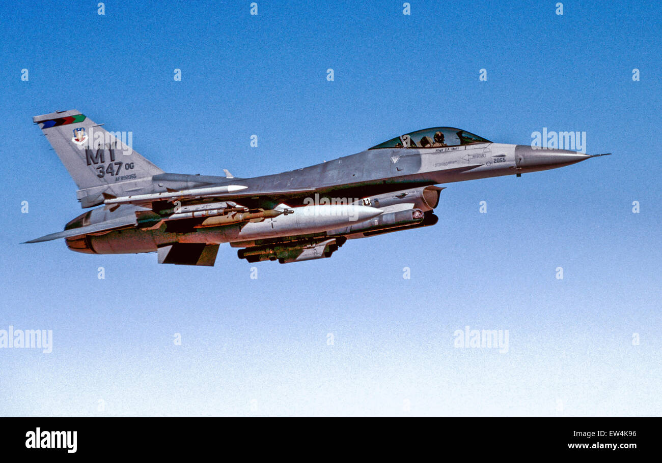 Usa. 6th Oct, 2013. USAF F-16.The F-16A, a single-seat model, first ...