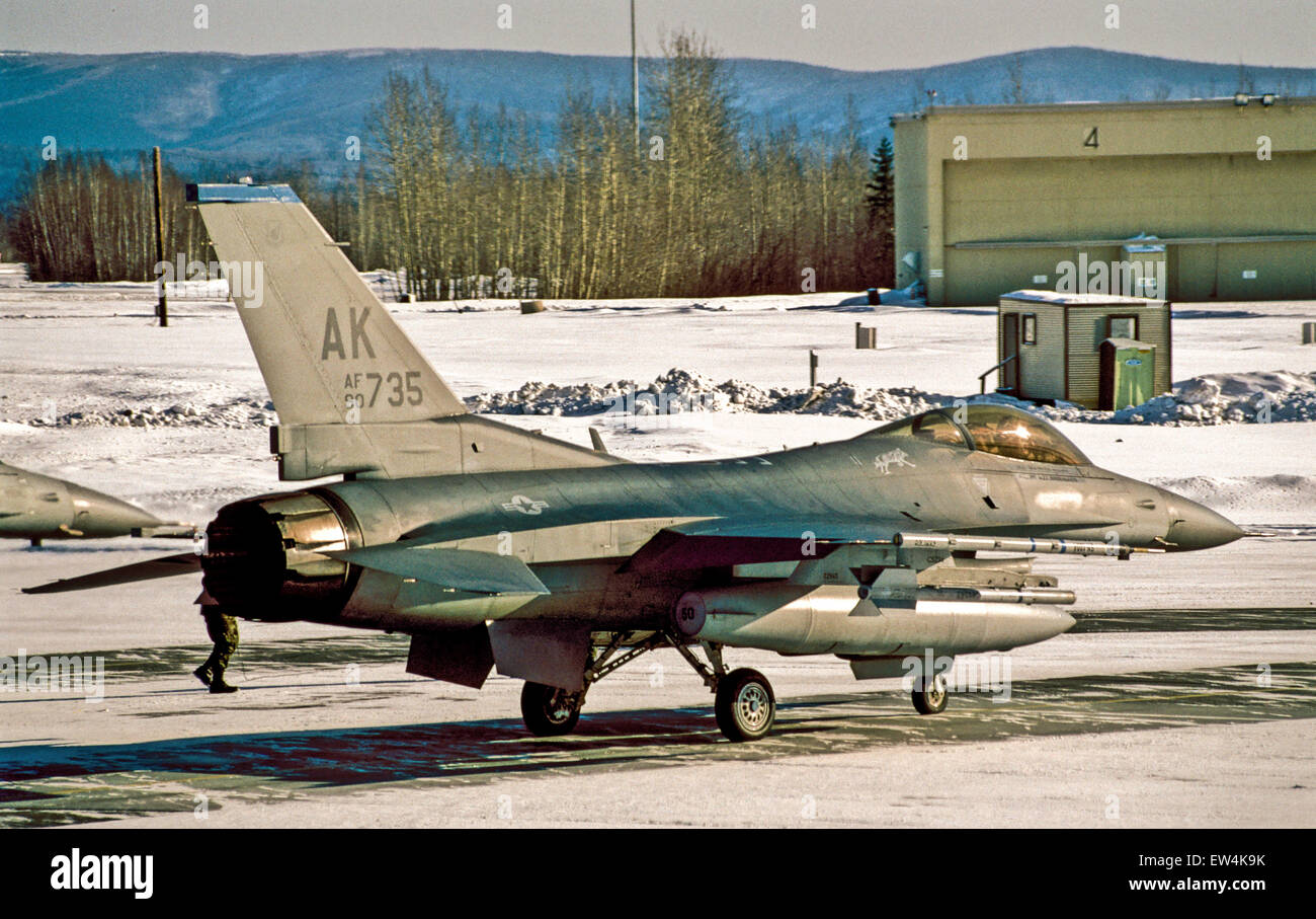 Usa. 6th Oct, 2013. USAF F-16.The F-16A, a single-seat model, first ...