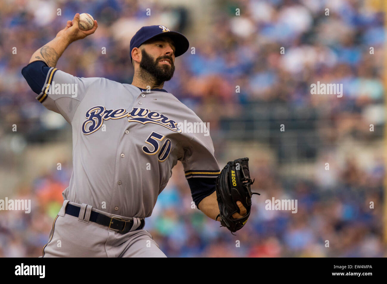 Milwaukee brewers in hi-res stock photography and images - Alamy