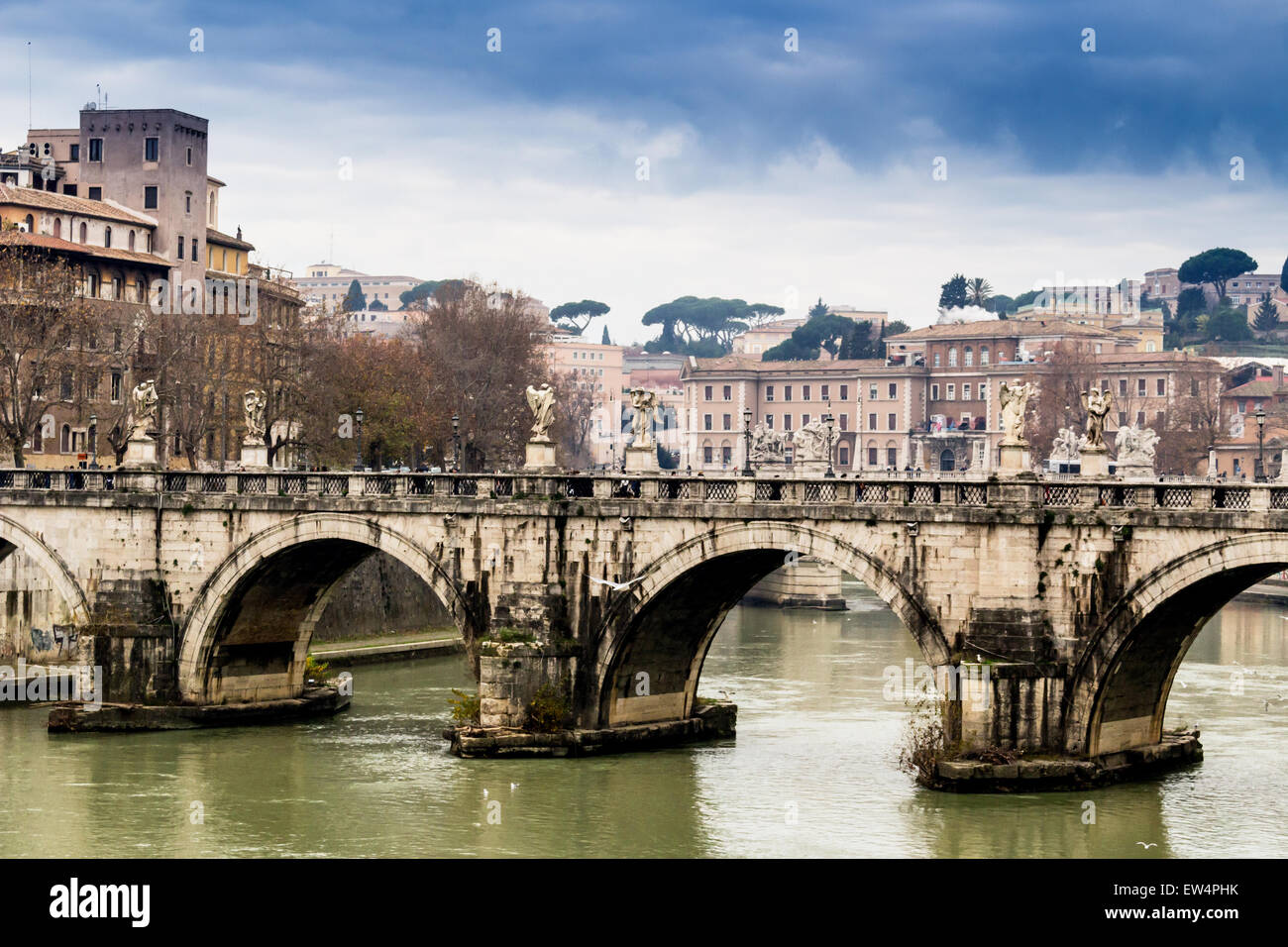 Bridge over the Tiber river in the center of Rome Stock Photo - Alamy