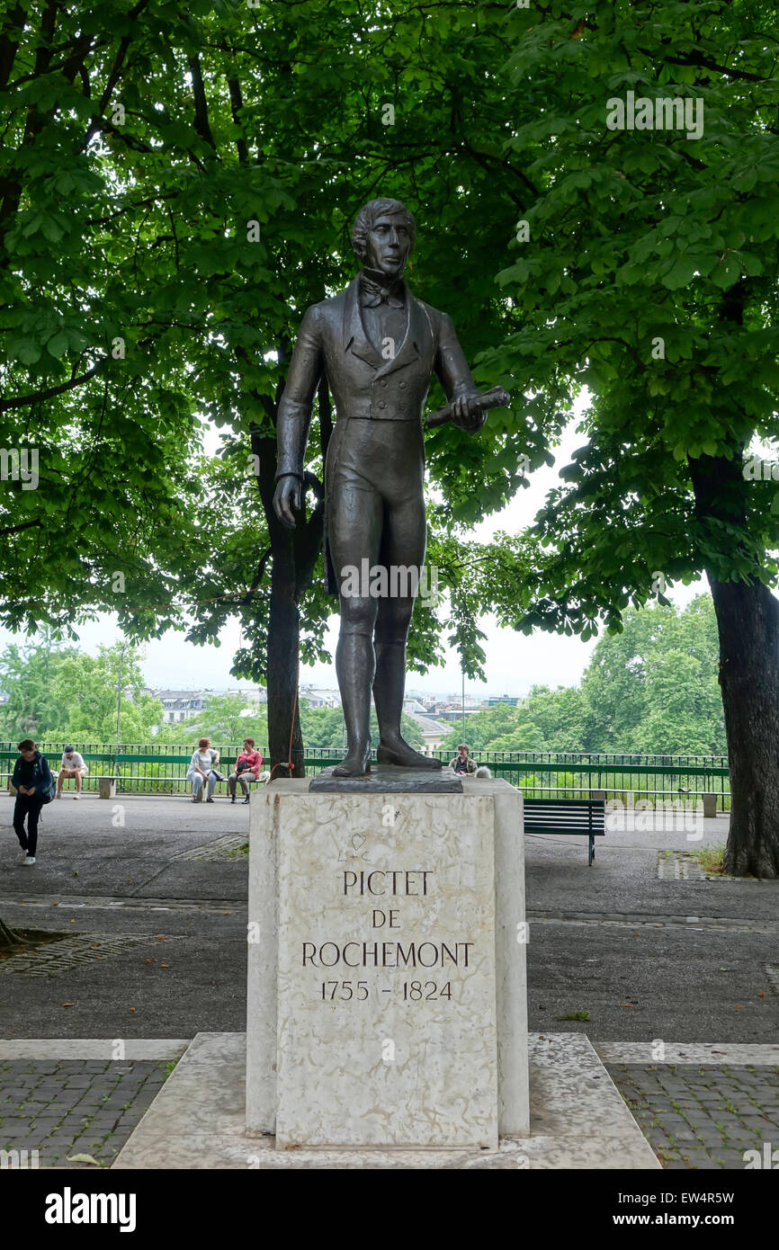 The longest bench hi-res stock photography and images - Alamy