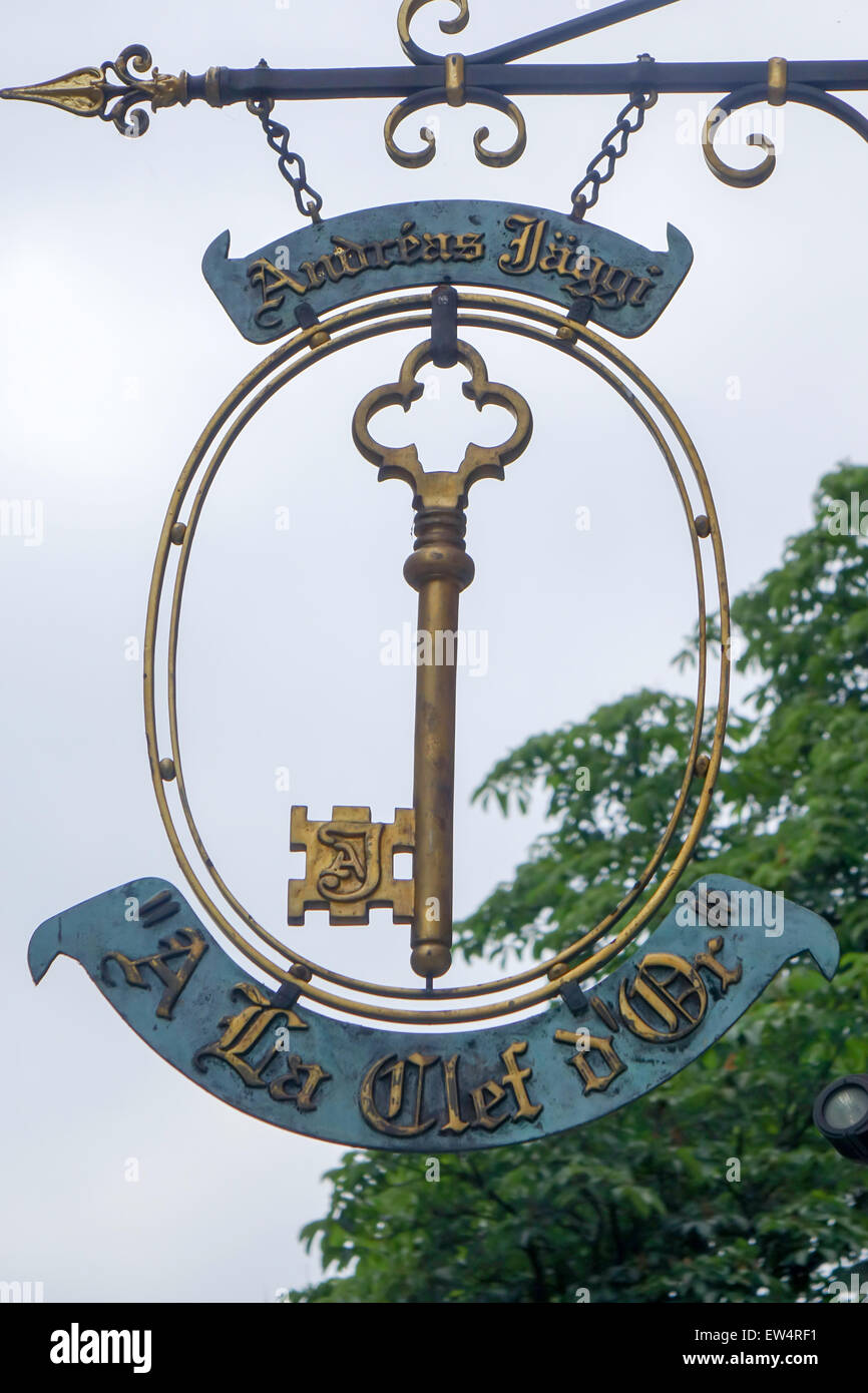 Locksmith sign hi-res stock photography and images - Alamy