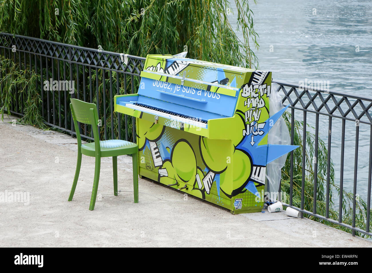 Painted Piano High Resolution Stock Photography and Images - Alamy