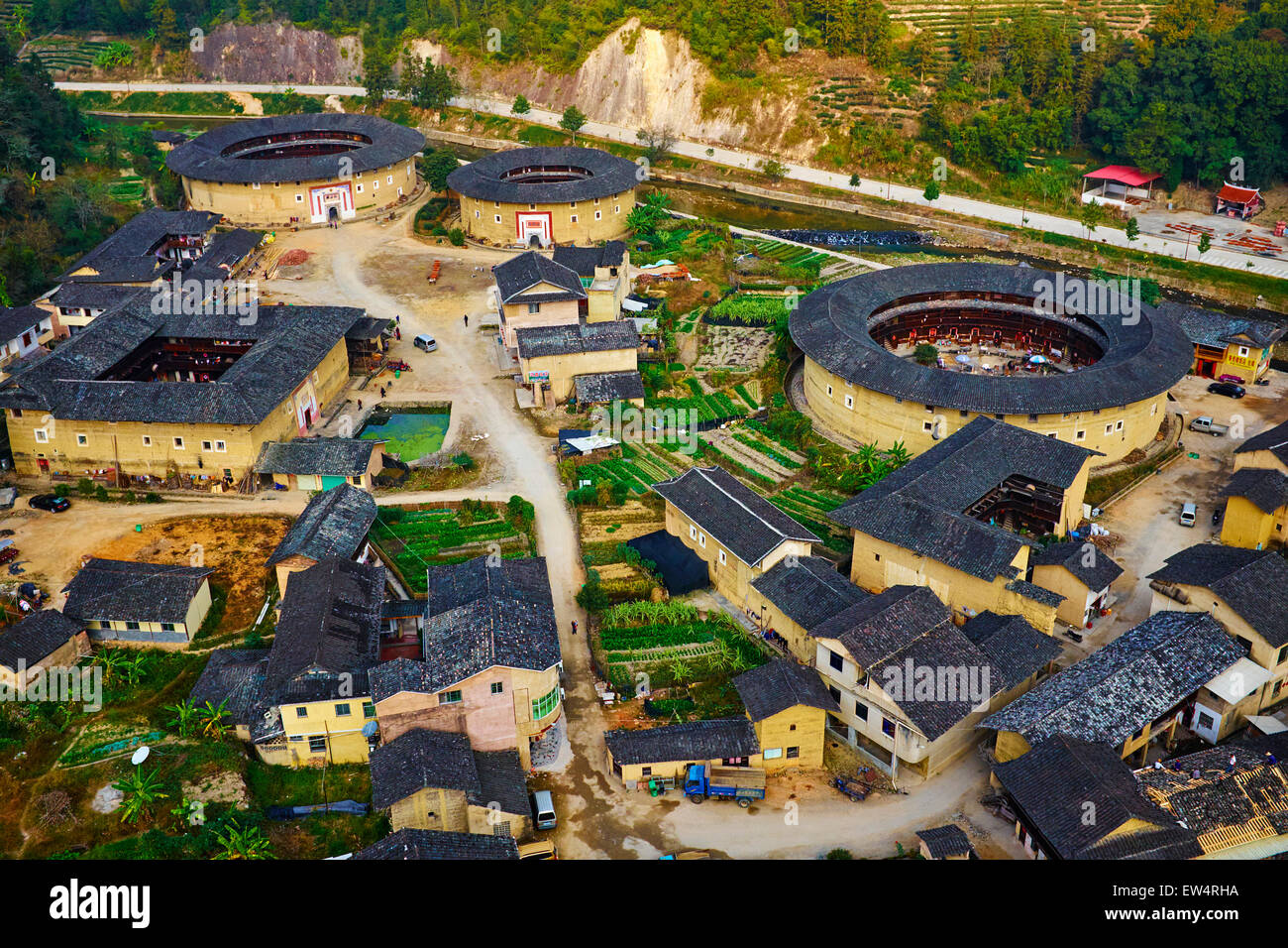 Hekeng tulou hi-res stock photography and images - Alamy