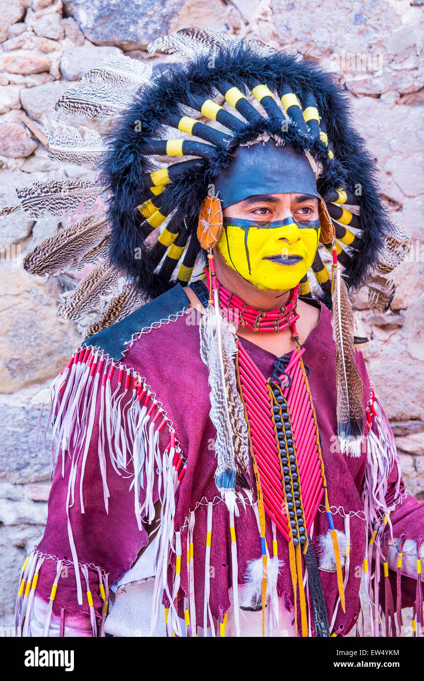 Native American with traditional costume participates at the festival ...