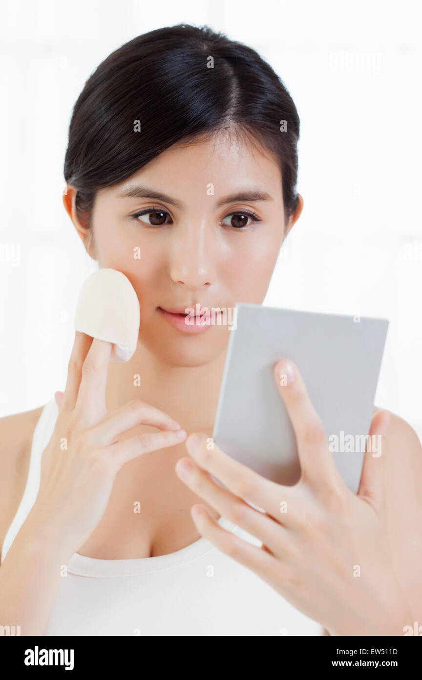 Sponge make up face hi-res stock photography and images - Alamy