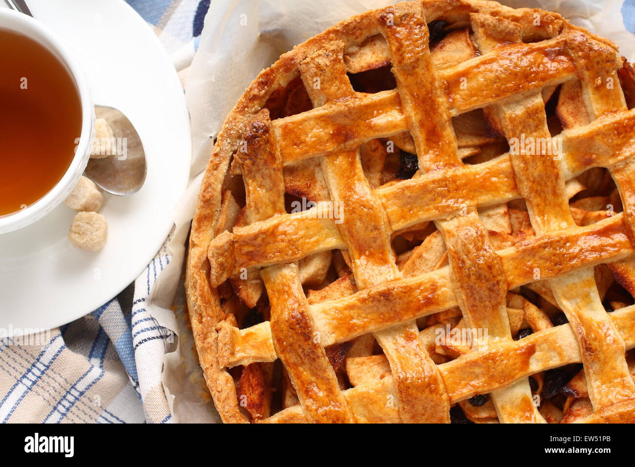Appeltaart, homemade traditional dutch apple cake Stock Photo - Alamy