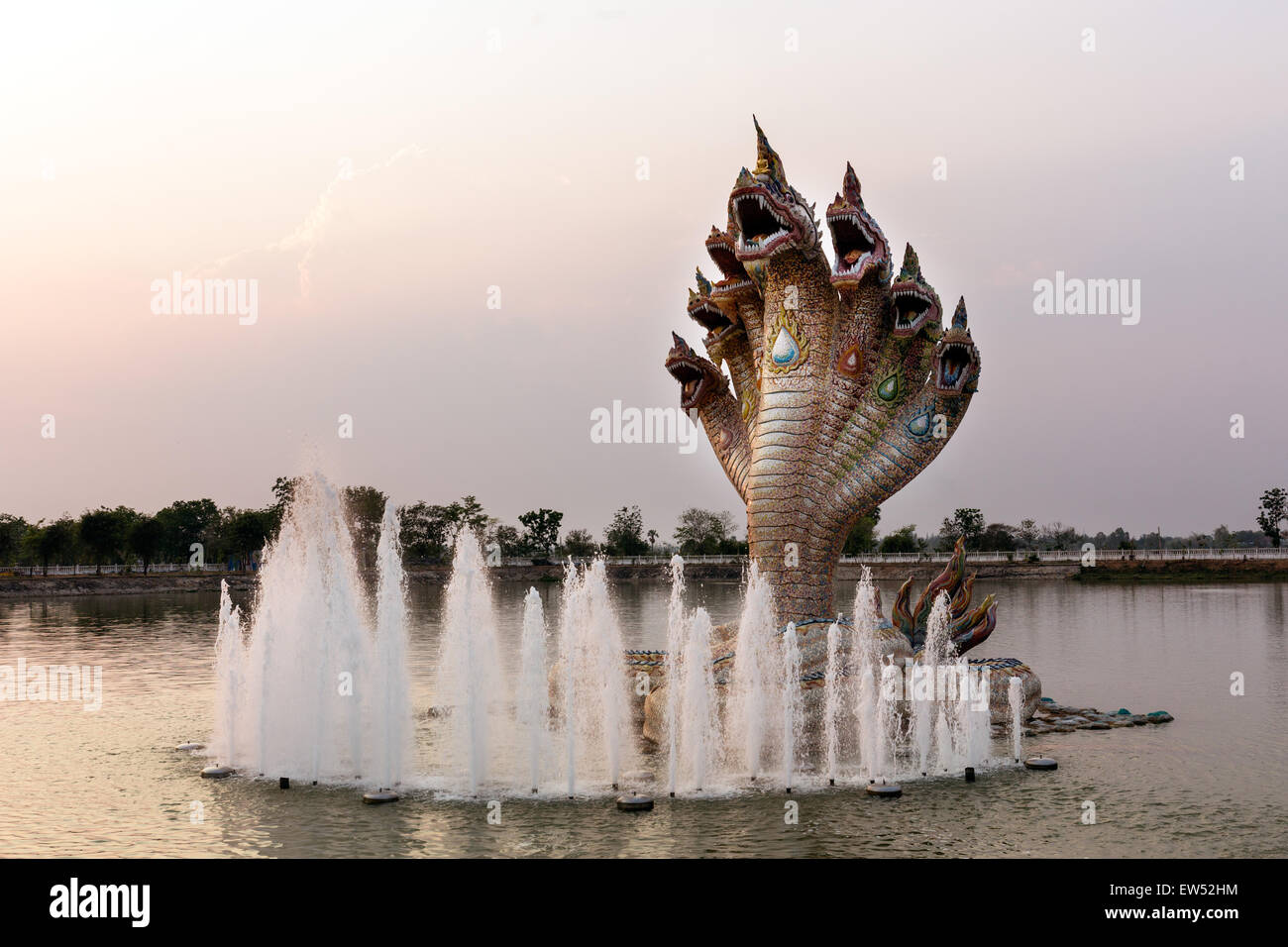 Seven headed snake hi-res stock photography and images - Alamy