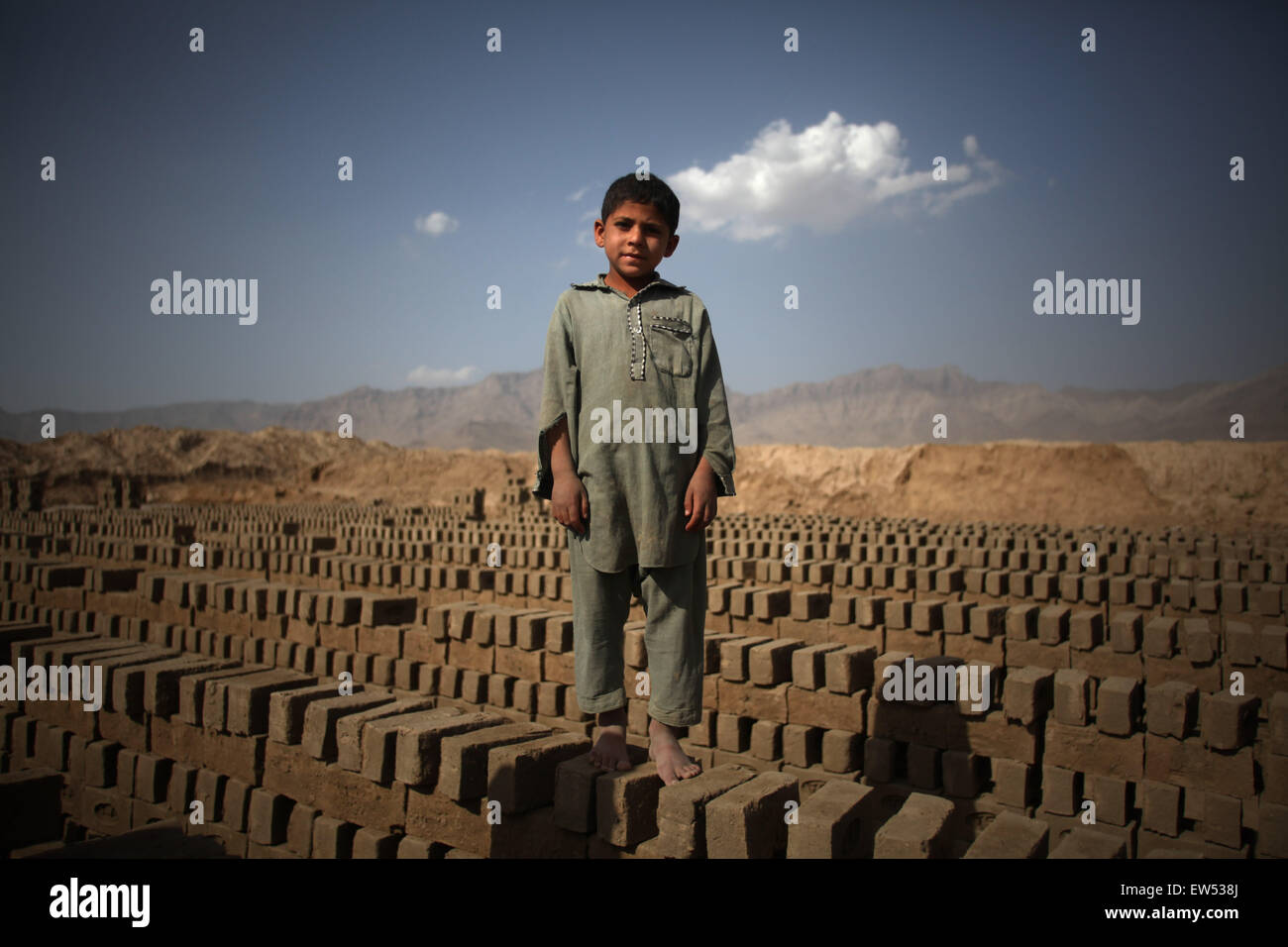 Child factory 18 hi-res stock photography and images - Alamy