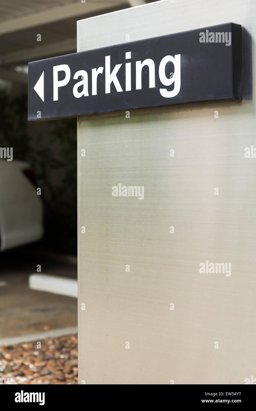 Parking direction board hi-res stock photography and images - Alamy
