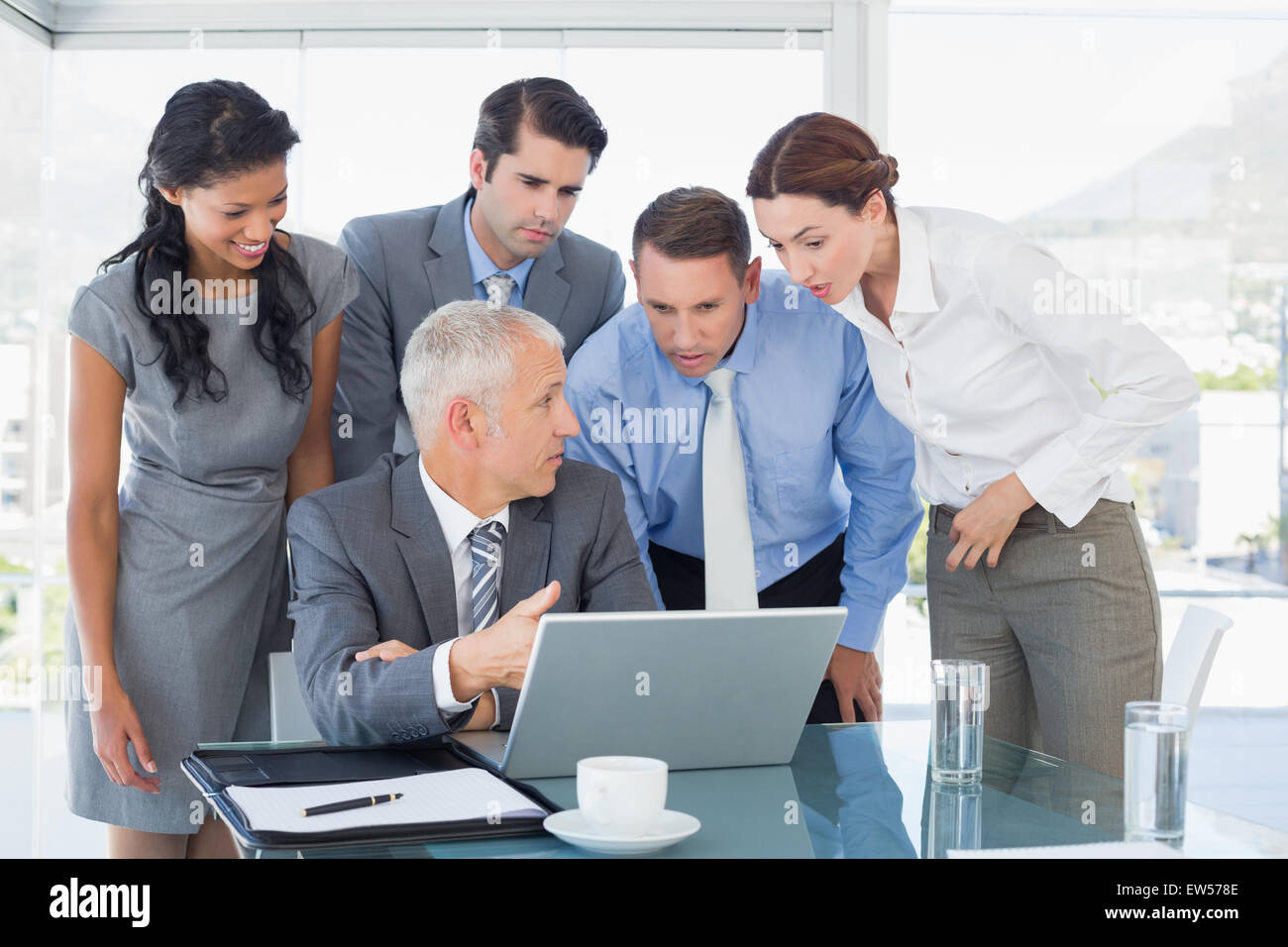 Team working on board hi-res stock photography and images - Alamy