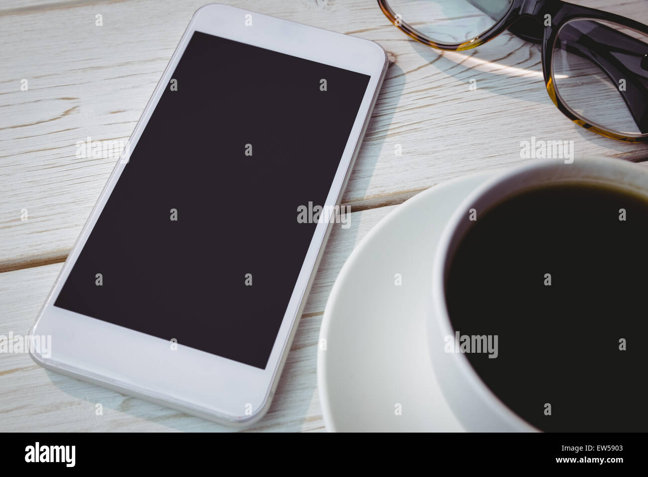 Overhead shot smartphone hi-res stock photography and images - Alamy