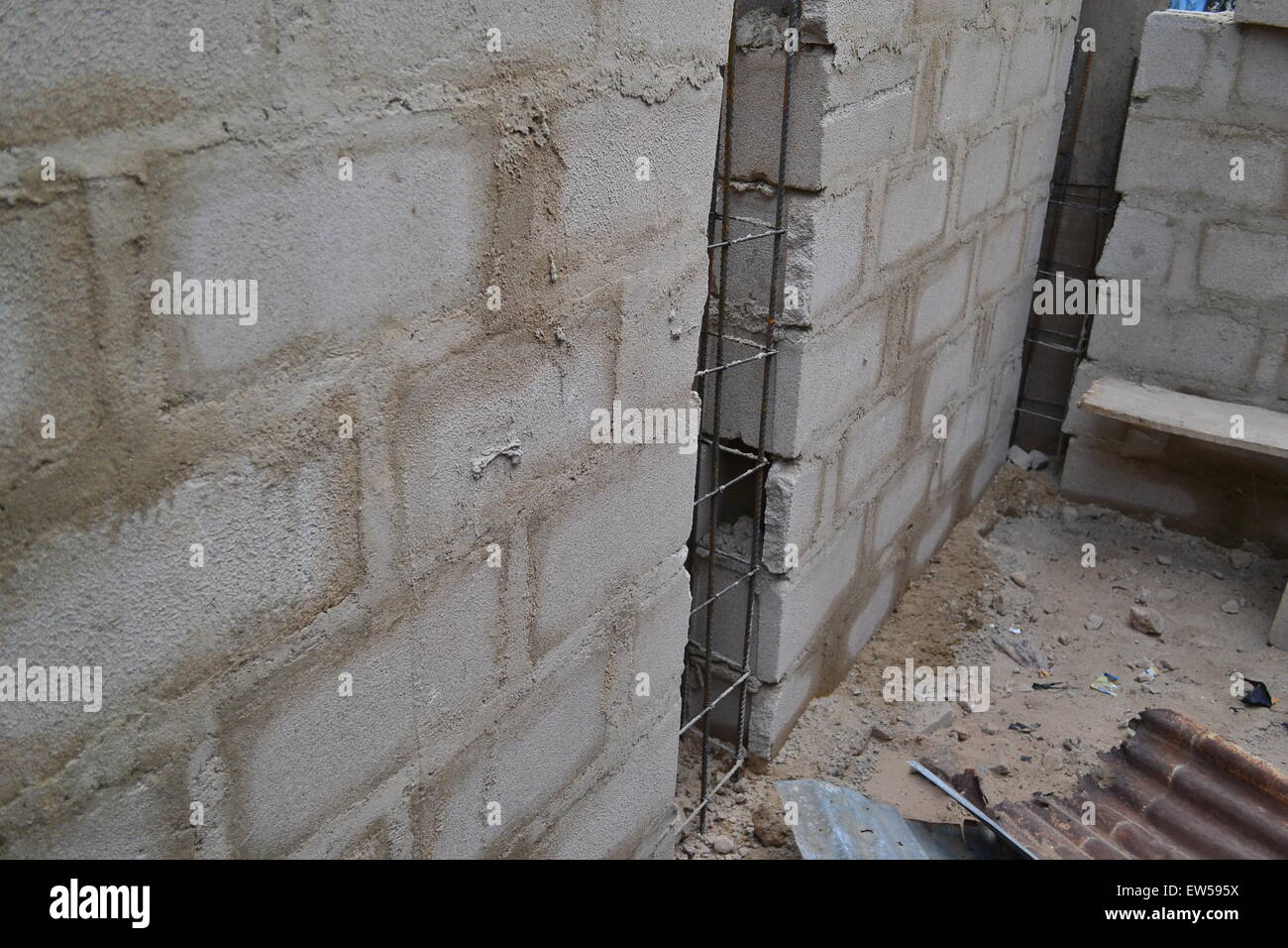 Iron blocks hi-res stock photography and images - Alamy
