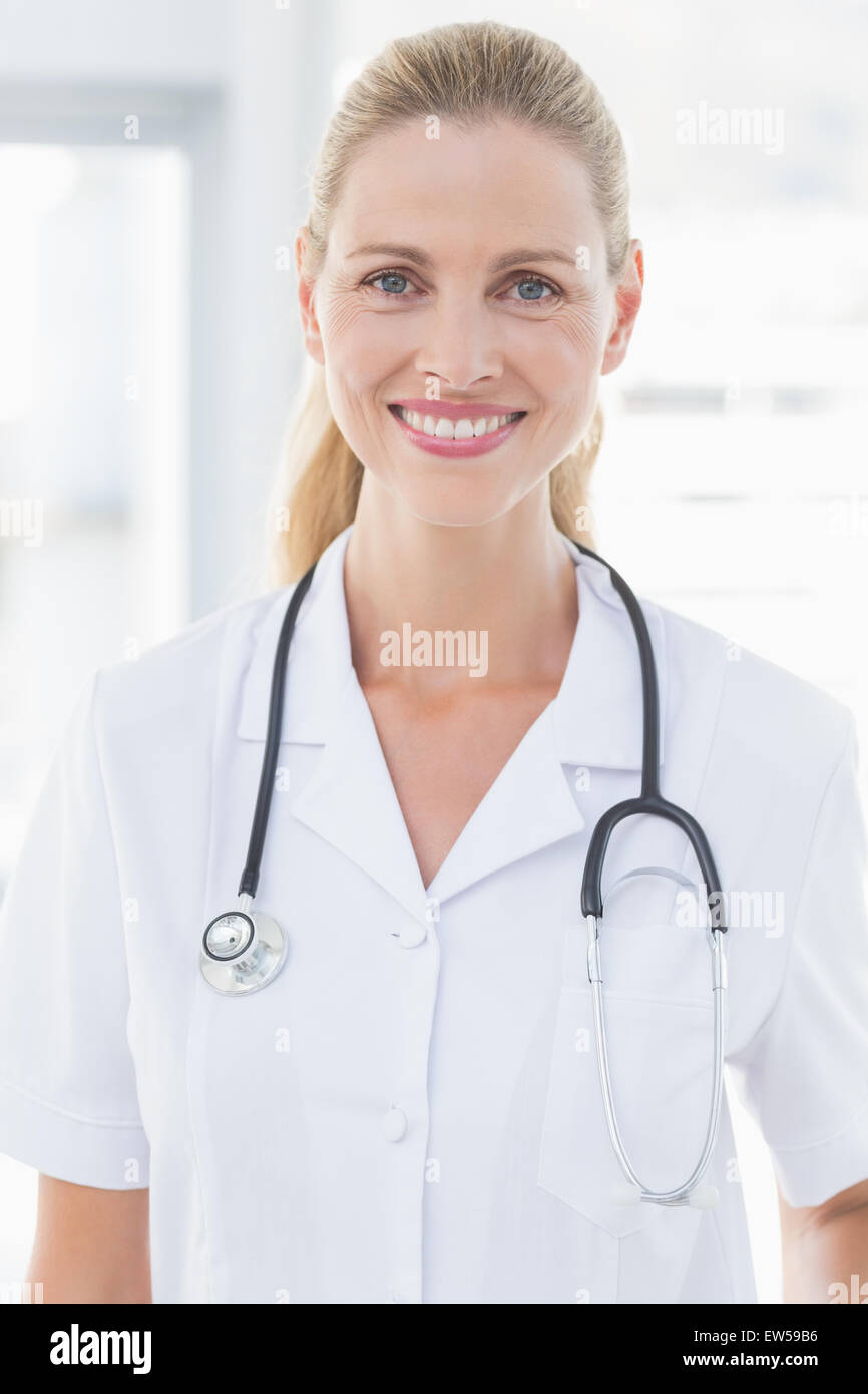 Smiling female doctor Stock Photo - Alamy Smiling female doctor Stock Photo - Alamy