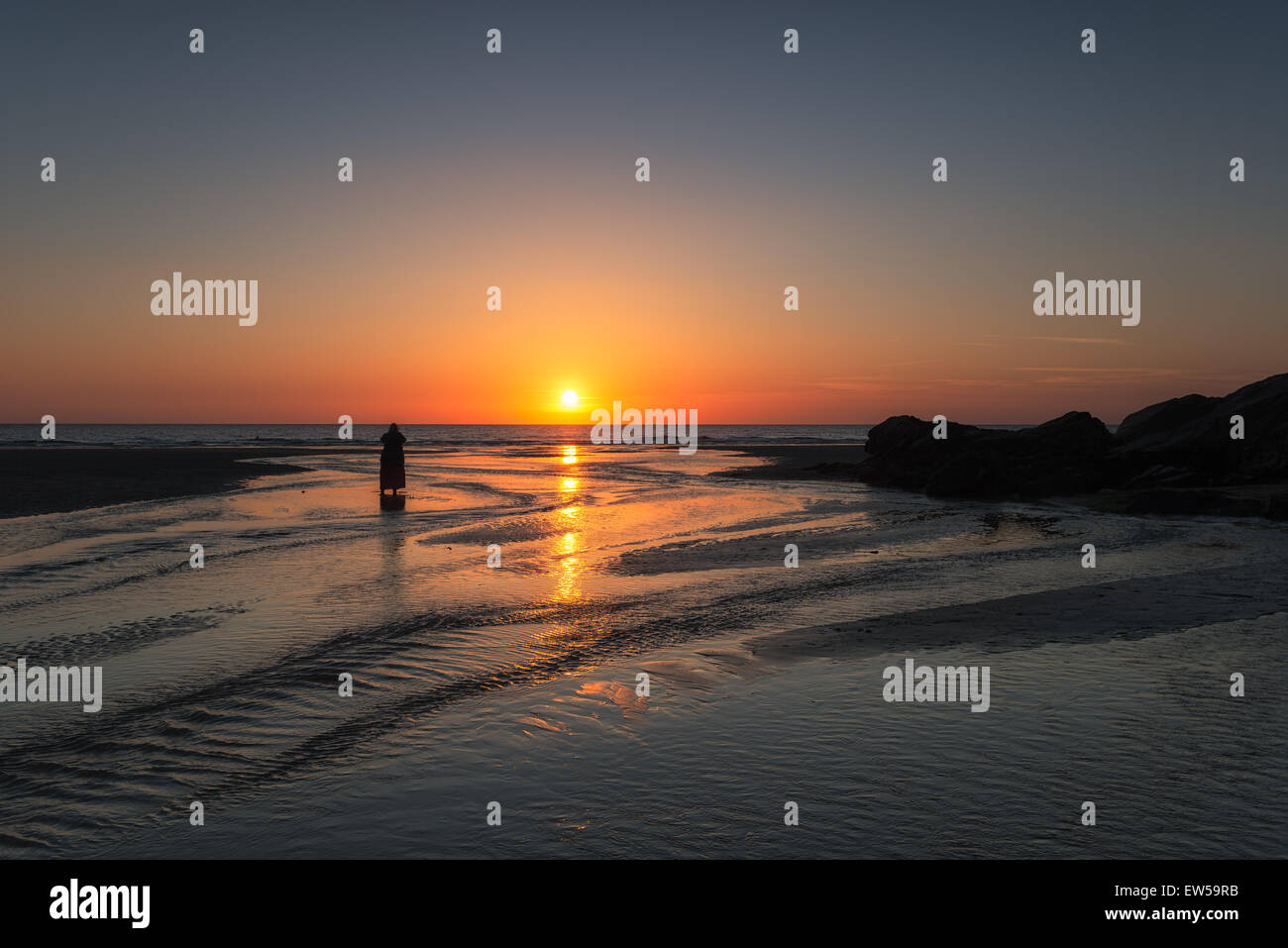 Perranporth beach sunrise hi-res stock photography and images - Alamy