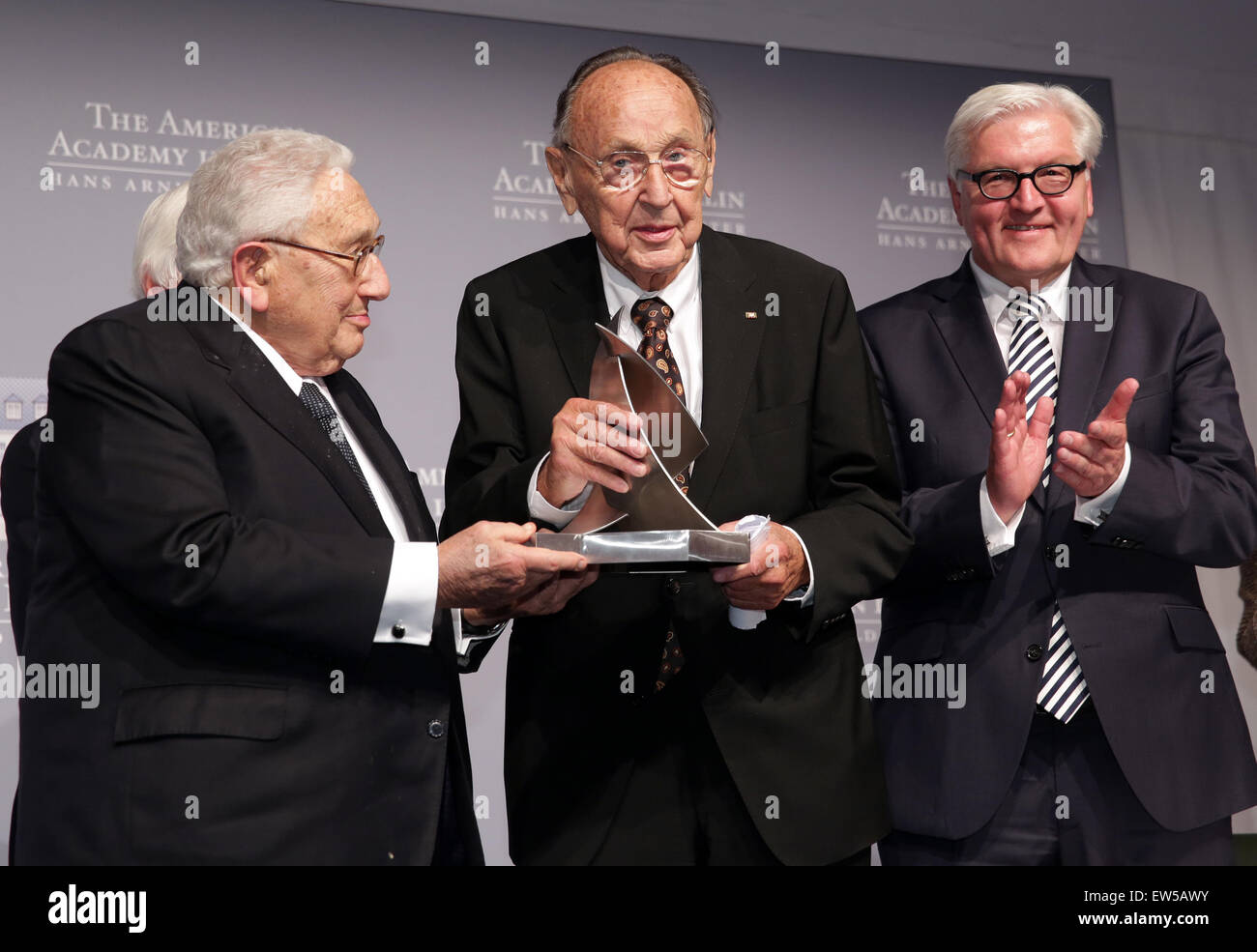 Henry Kissinger High Resolution Stock Photography and Images - Alamy