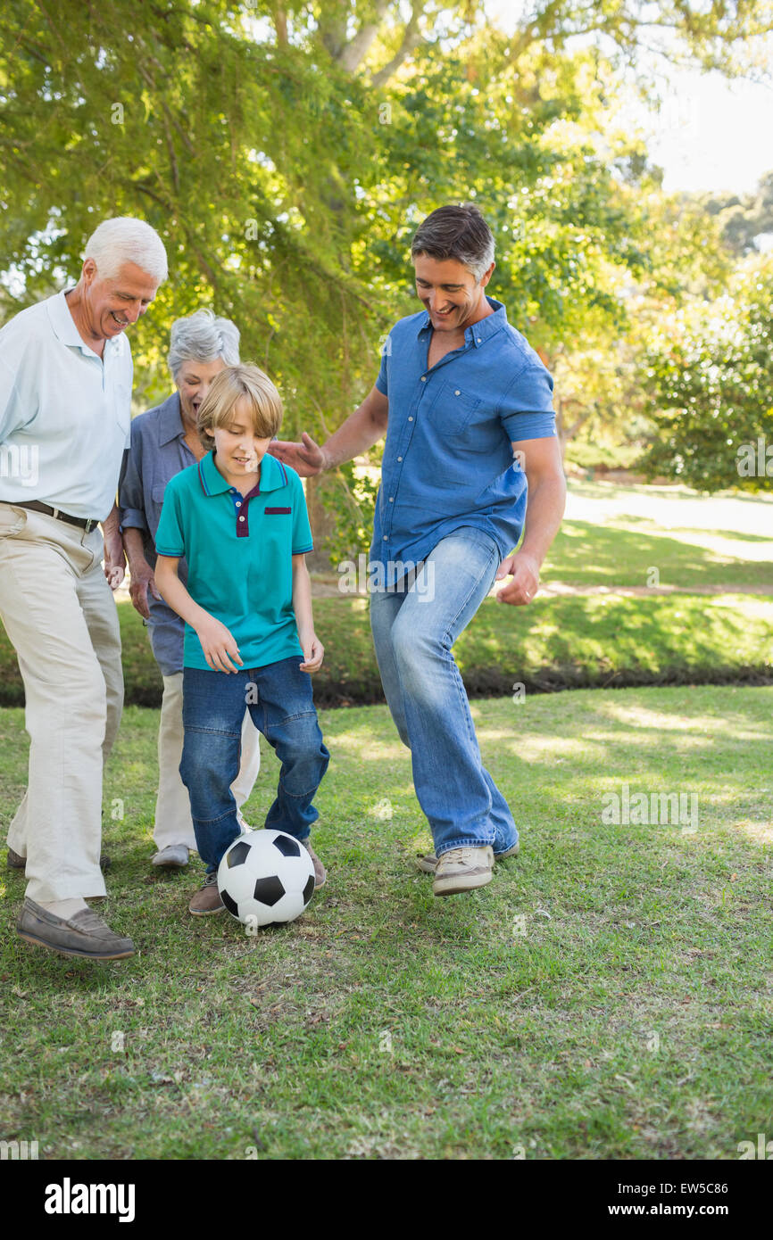 Family playing ball hi-res stock photography and images - Alamy