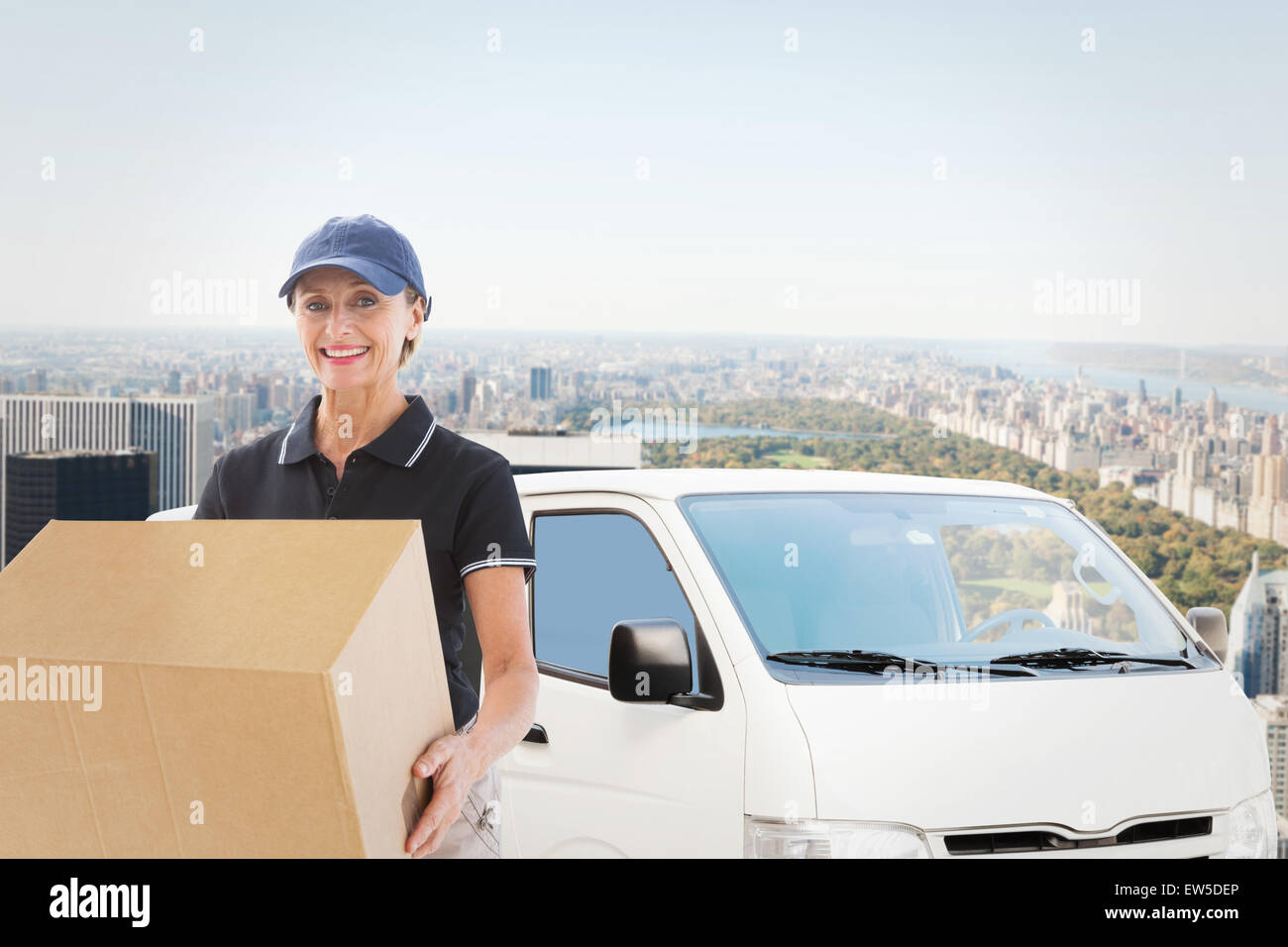 Woman parcel package delivery door hi-res stock photography and images ...