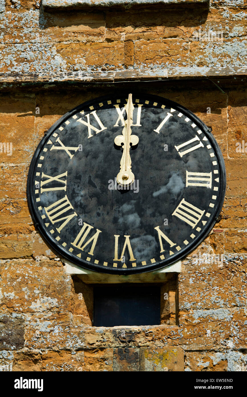 East haddon village church hi-res stock photography and images - Alamy