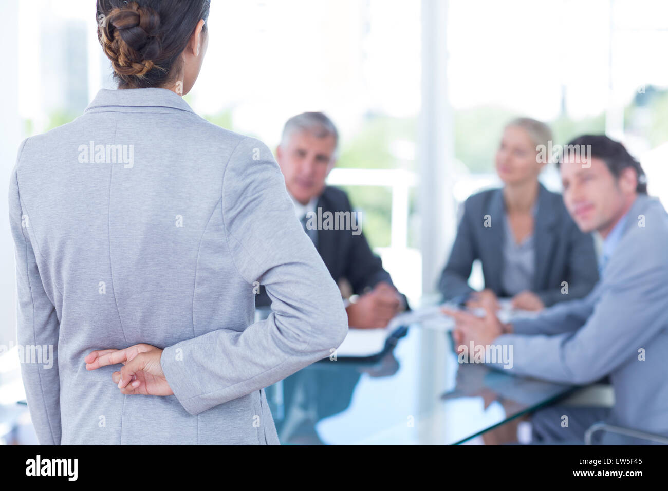 Crossed fingers behind back hi-res stock photography and images - Alamy