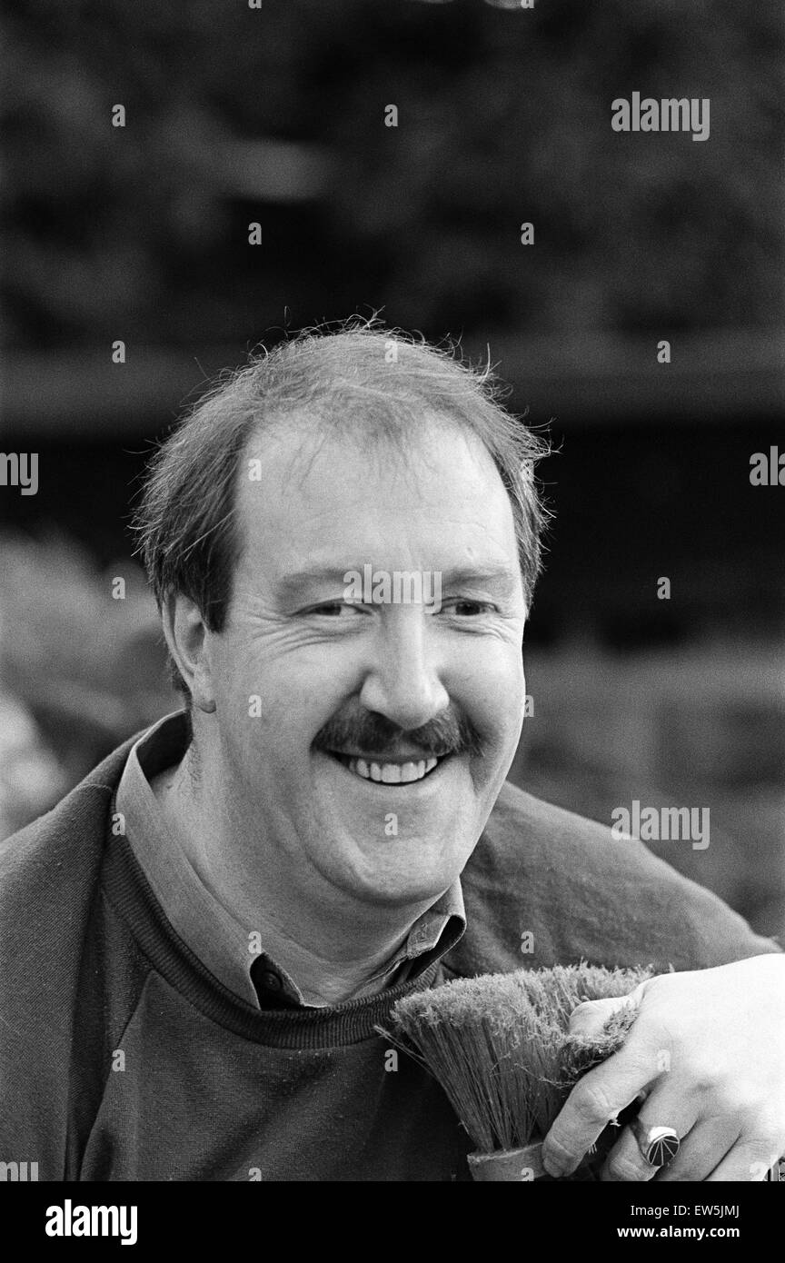 Allo Allo Tv Stock Photos & Allo Allo Tv Stock Images - Alamy