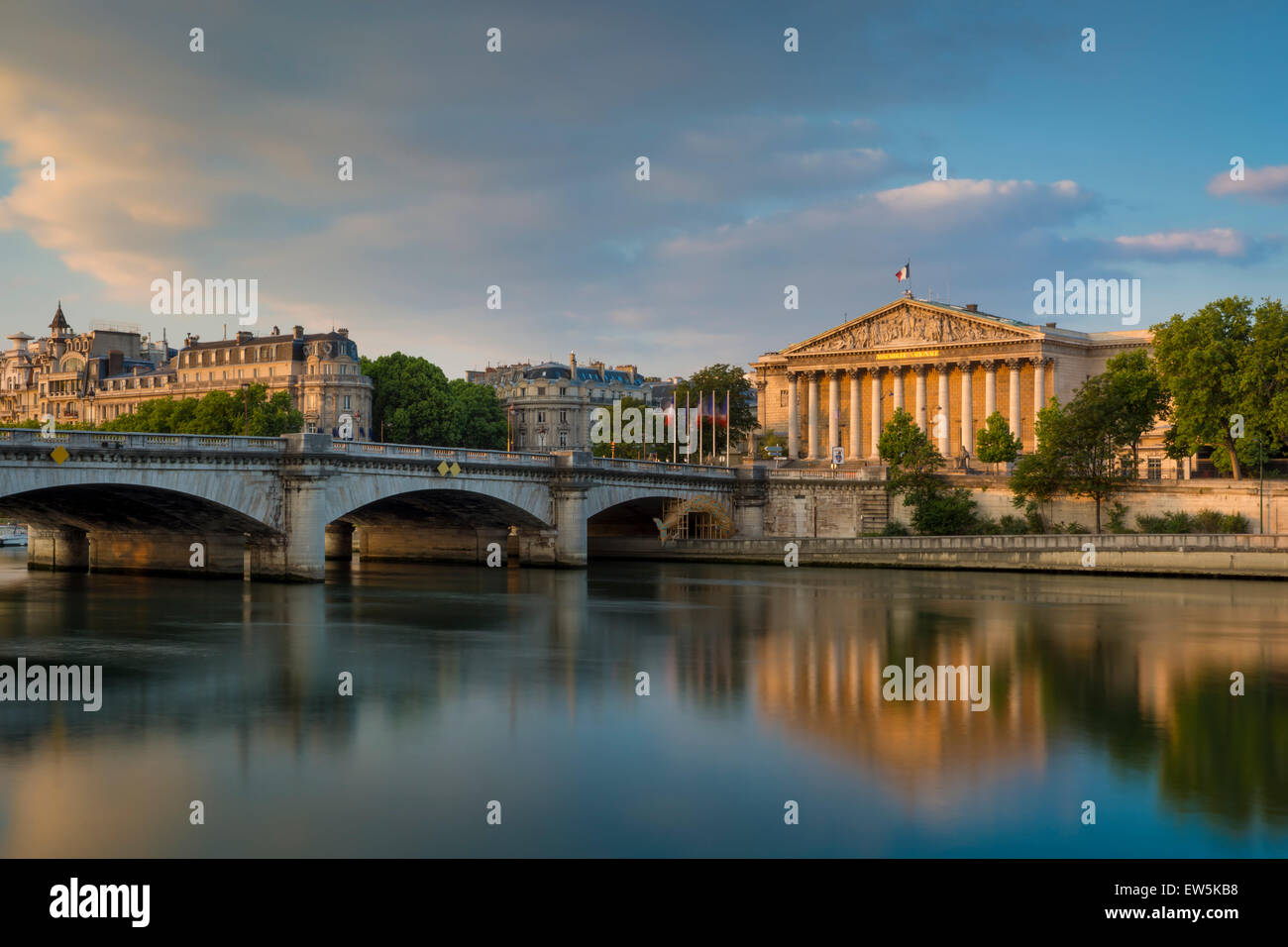 Dawn over River Seine, Pont de la Concorde and Assemblee Nationale ...