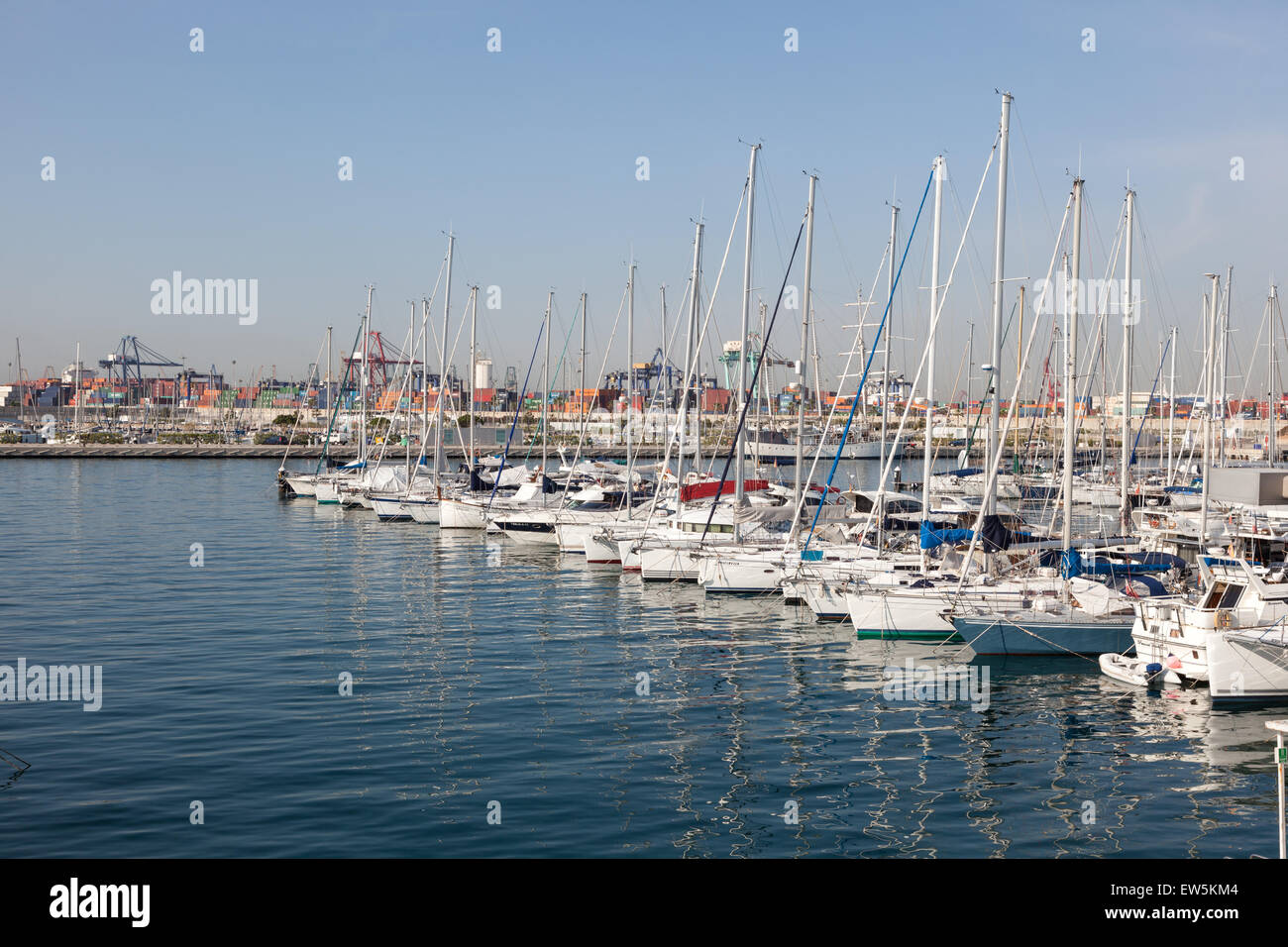Valencia port hi-res stock photography and images - Alamy