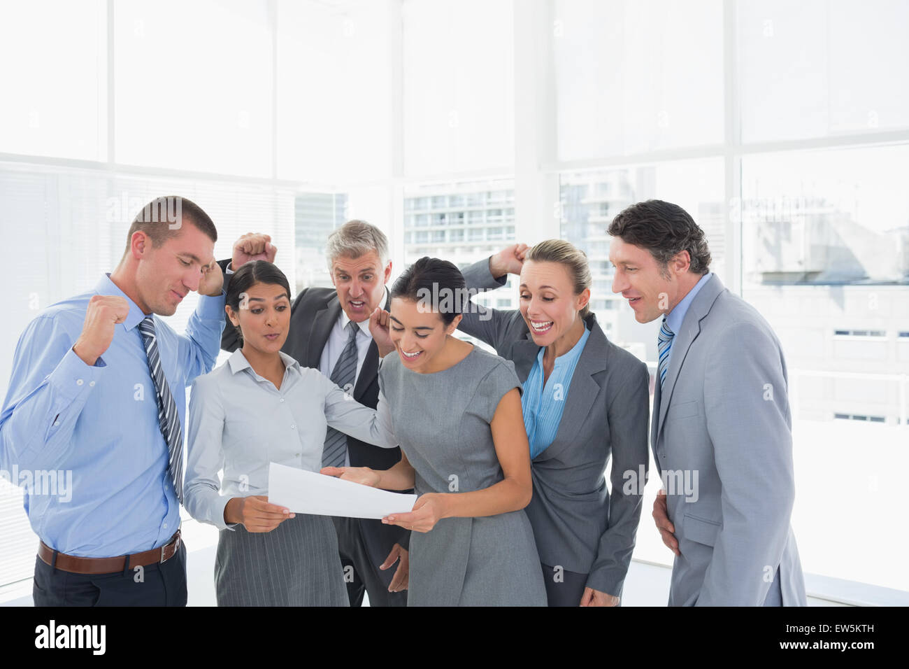 New contract hi-res stock photography and images - Alamy