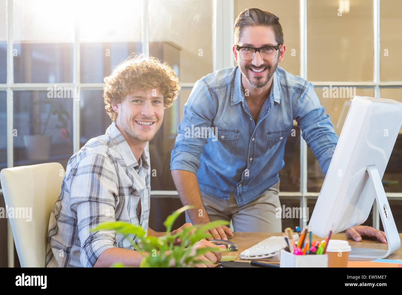 Team computer hi-res stock photography and images - Alamy