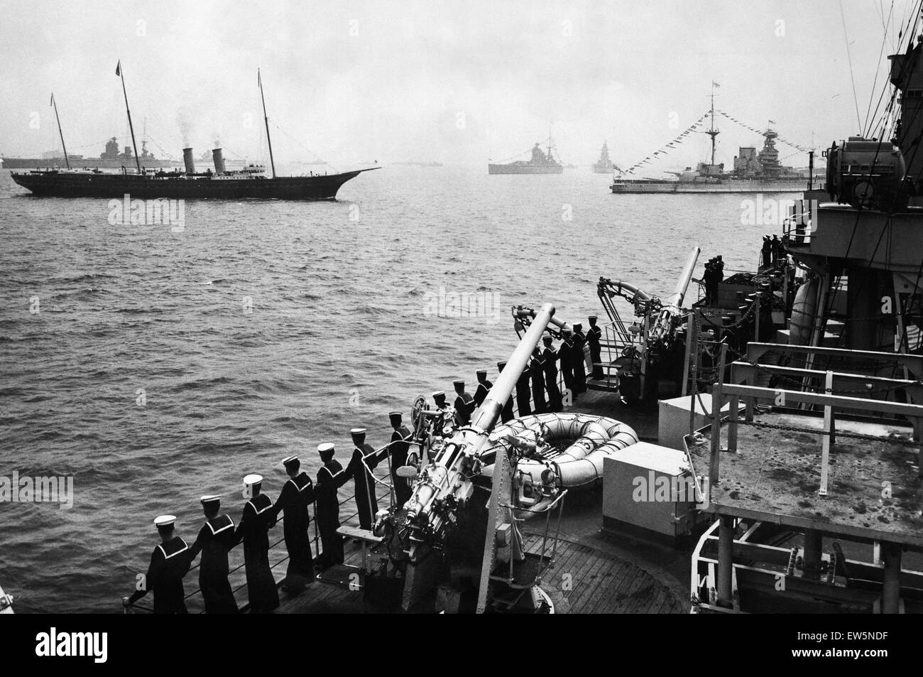 Spithead review hi-res stock photography and images - Alamy