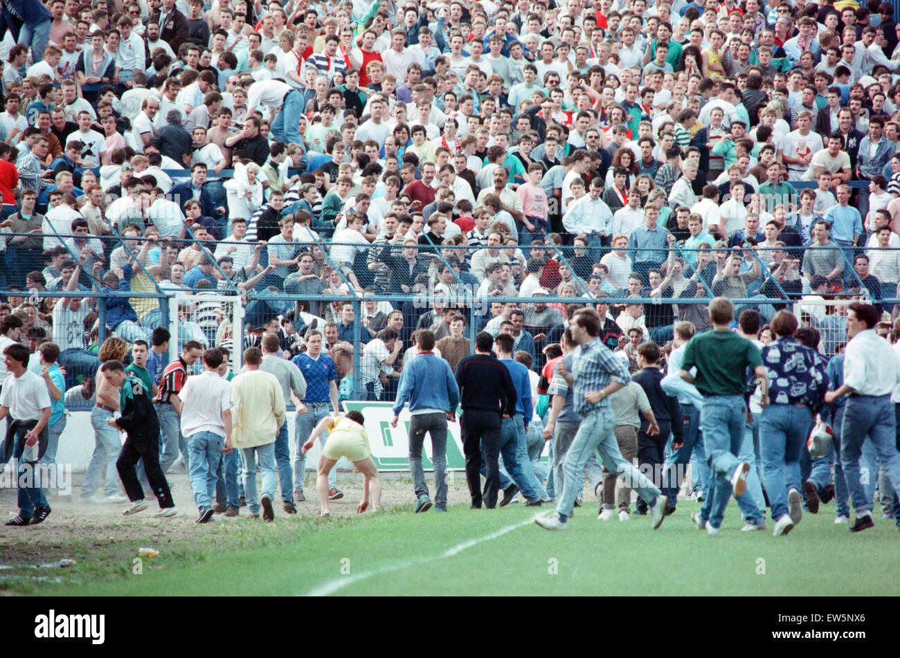 Football hooligans 1980s hi-res stock photography and images - Alamy