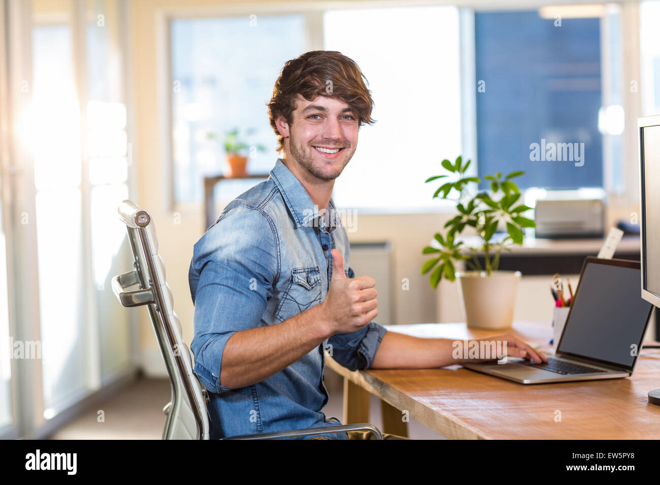 Positive desk hi-res stock photography and images - Alamy